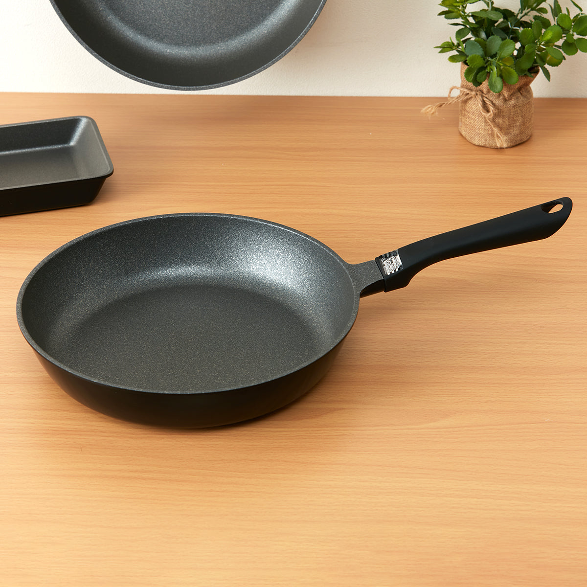 【家居】IH超輕量煎鑊/炒鑊 KY031 – NITORI Hong Kong Online Store